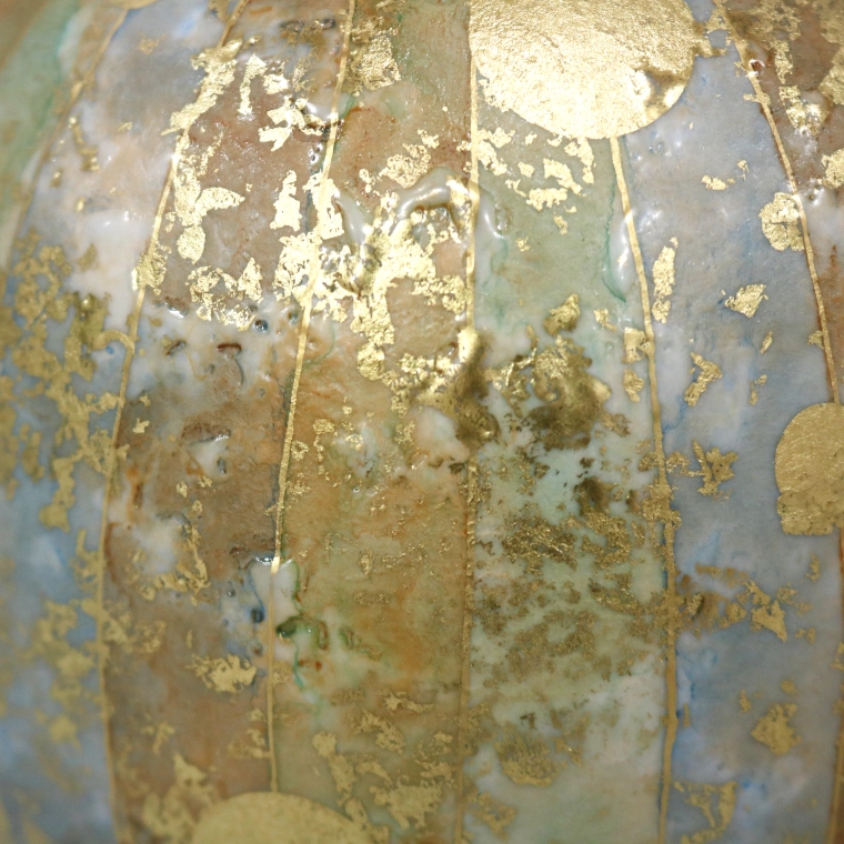 Jar with Overglaze Enamel and Gold Decoration (Yukio Yoshita) ｜Gallery ...